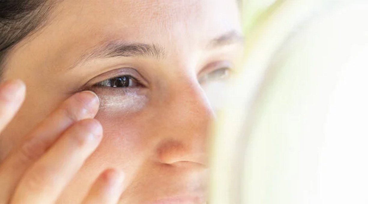 Comment enlever les poches sous les yeux ? | VICHY